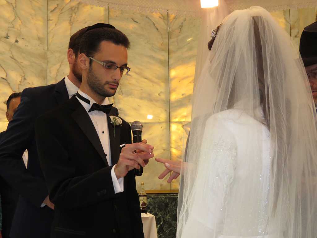 jupa geraldine anza gabriel schatz (29) – Mashaladigital