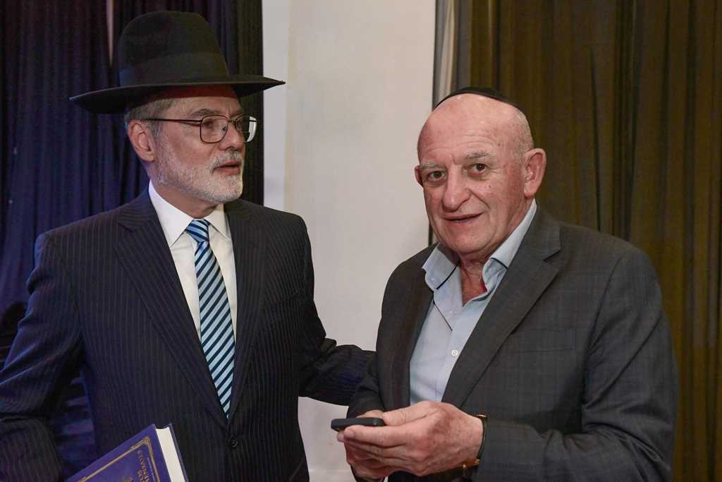 Presentaci{on de libro Rab Tarrab, (82) – Mashaladigital