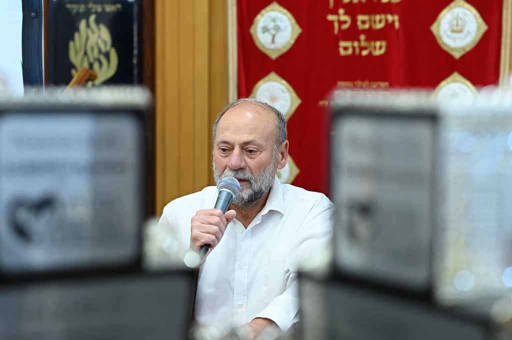 Comunitarias. Sefer Tora Talpiot (104) – Mashaladigital