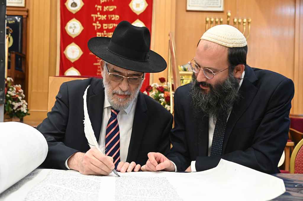 Comunitarias. Sefer Tora Talpiot (119) – Mashaladigital