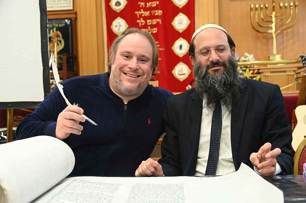 Comunitarias. Sefer Tora Talpiot (65) – Mashaladigital