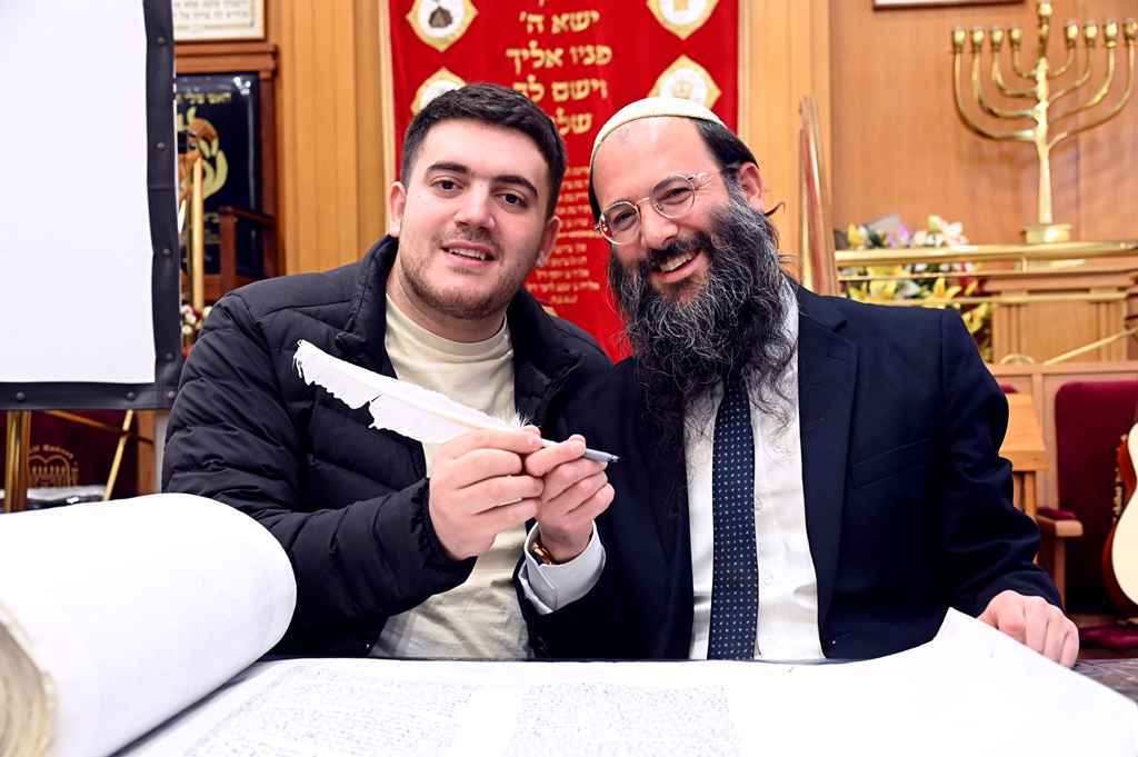 Comunitarias. Sefer Tora Talpiot (70) – Mashaladigital