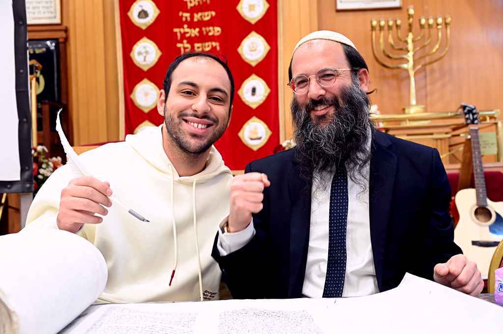 Comunitarias. Sefer Tora Talpiot (73) – Mashaladigital